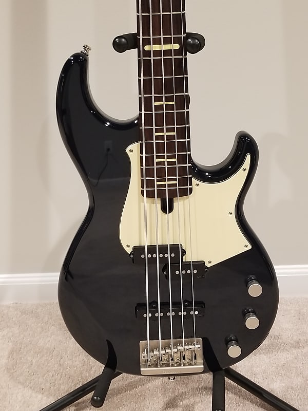 Yamaha BBP35 Pro Series 5 String Bass Guitar, Midnight Blue | Reverb