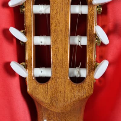 Jose Ramirez R2 Classical Guitar 1997 | Reverb