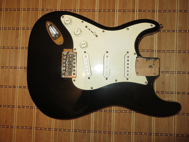 Left Handed Strat body 2000 Black | Reverb