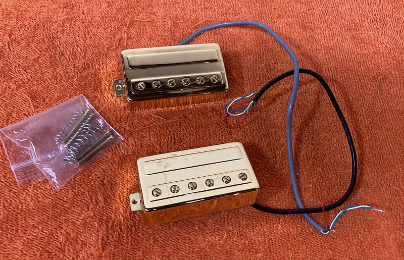 Guild HB-1 and HB-2 Humbucker Pickup Pair - Gold | Reverb