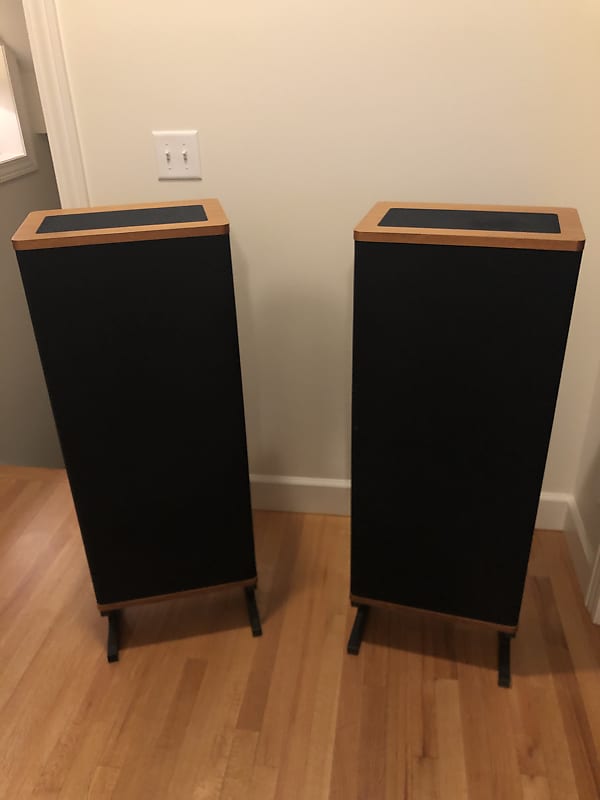 Vandersteen Model C2 1989 Light Walnut with black grille | Reverb