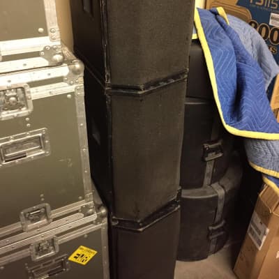 Apogee Four AE-5 arrayable speakers black | Reverb