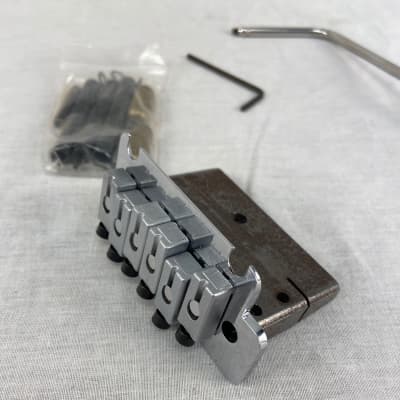 Fender Deluxe Locking Tremolo System | Reverb