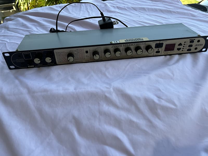 Zoom Studio 1204 Mid 90s - Multi effects processor | Reverb