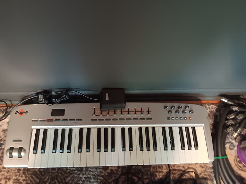 M-Audio Midi keyboard $100 · In stock M-Audio Mid 2000's | Reverb