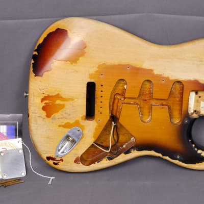 Fender AV Stratocaster ’62 Fullerton Reissue 1988 Surf green | Reverb