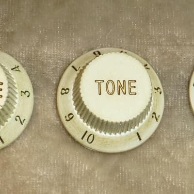 Vintage Fender Stratocaster 1978 Matched Set of 3 Knobs | Reverb UK
