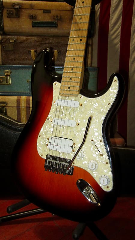1993 Fender Strat Plus Deluxe HSS Sunburst w/ Original | Reverb
