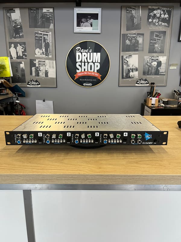 API 3124MV 4 Channel Pre Amp w/ Mixer | Reverb