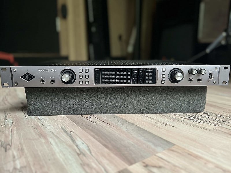 Universal Audio Apollo x8P Thunderbolt 3 Audio Interface 2018 | Reverb