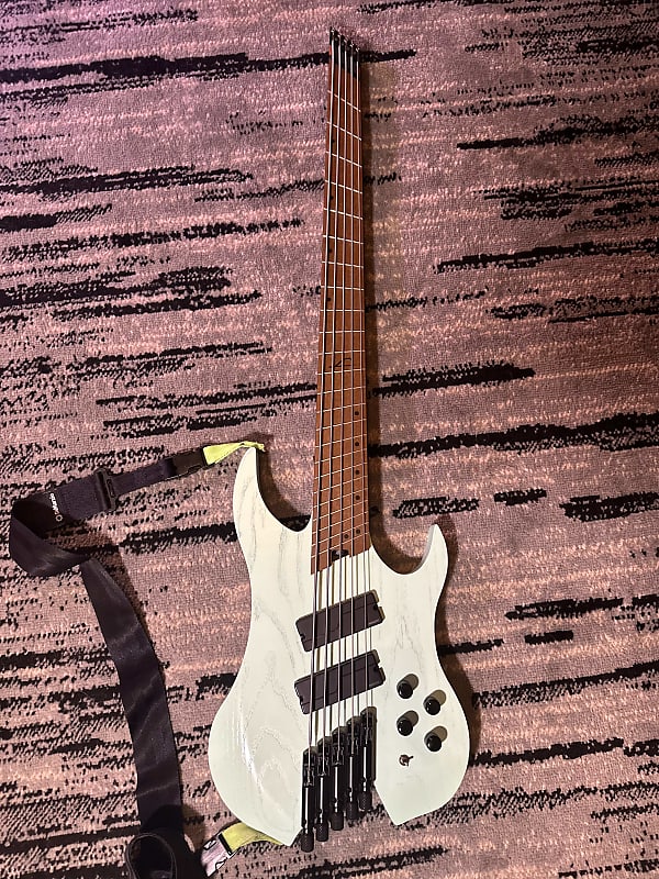 Legator Wraith 2022 - Seafoam Green w/Case | Reverb