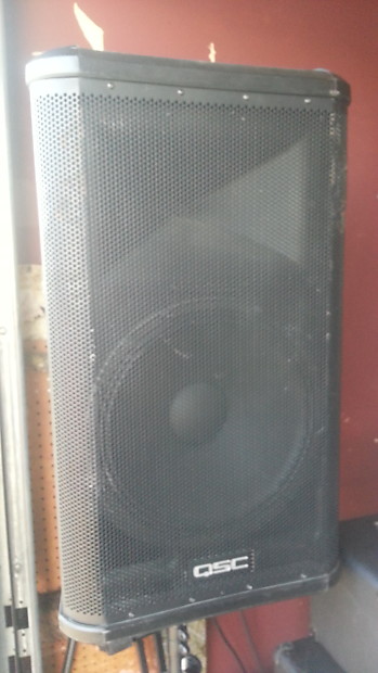 QSC HPR152i Black | Reverb