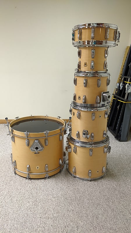 LUDWIG 6 PLY CLASSIC IN MAPLE FINISH - 6 PIECES | Reverb