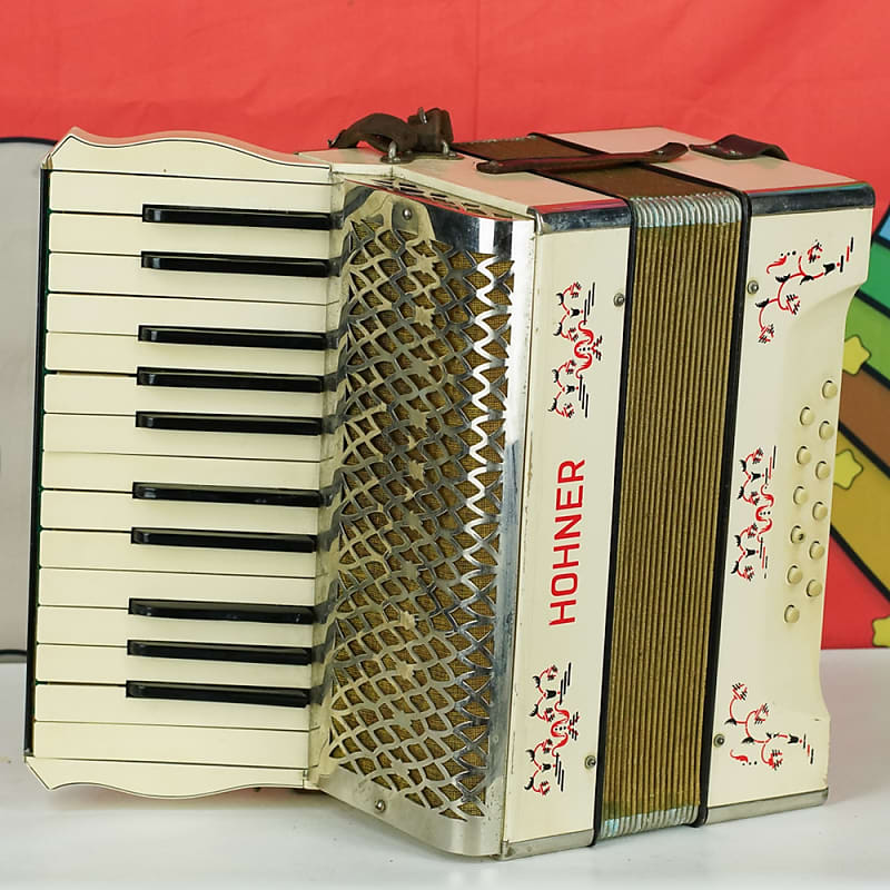 Used Hohner 12 Bass Student Accordion w/o case | Reverb