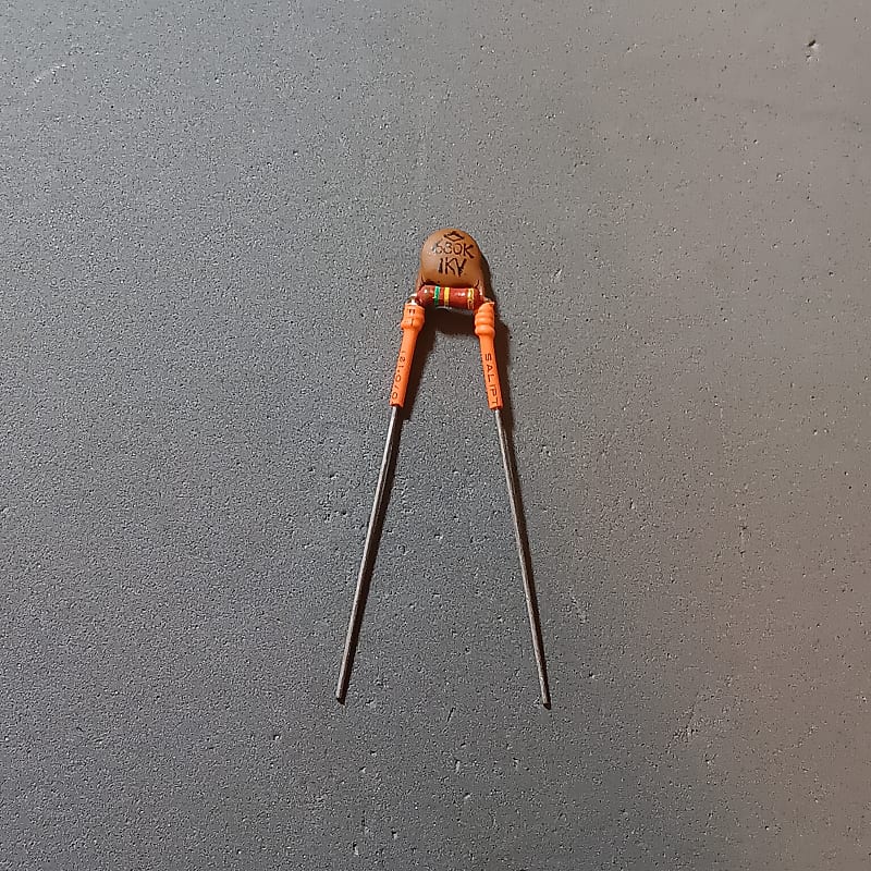 TREBLE BLEED "1019A" 680pF Vintage Ceramic capacitor, 150K | Reverb