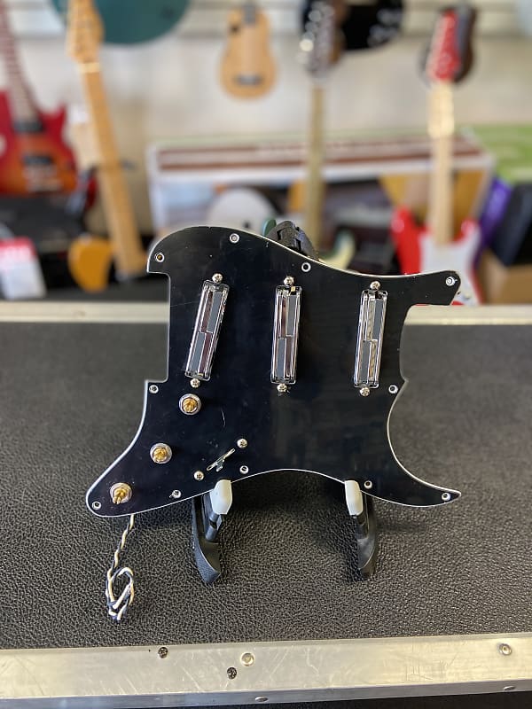 Lace Alumitone noiseless Singles Chrome custom series-wired | Reverb