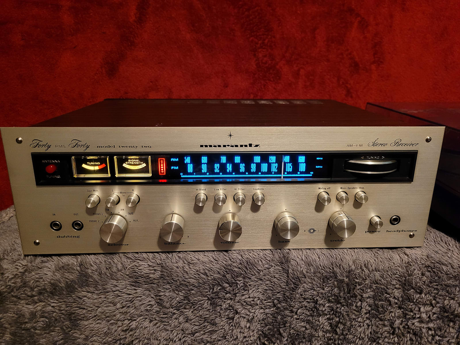 Marantz Model 22 40-Watt Stereo Solid-State Receiver | Reverb