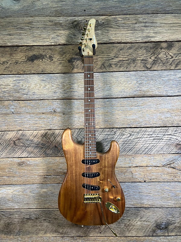 Used Schecter 'S' Custom w/ Case | Reverb