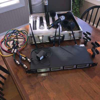 Wireless Microphone Package | Reverb