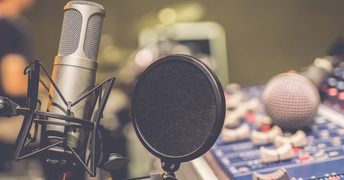 Recording Vocals in Your Bedroom | Home Recording Basics | Reverb News