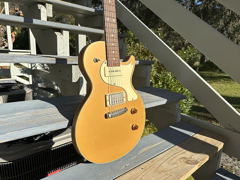 Nik Huber Krautster II in Worn Gold @AIFG | Reverb Canada