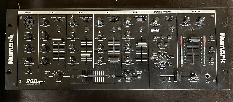 Numark 200FXMKII - 19" Mixer with Alesis effects | Reverb