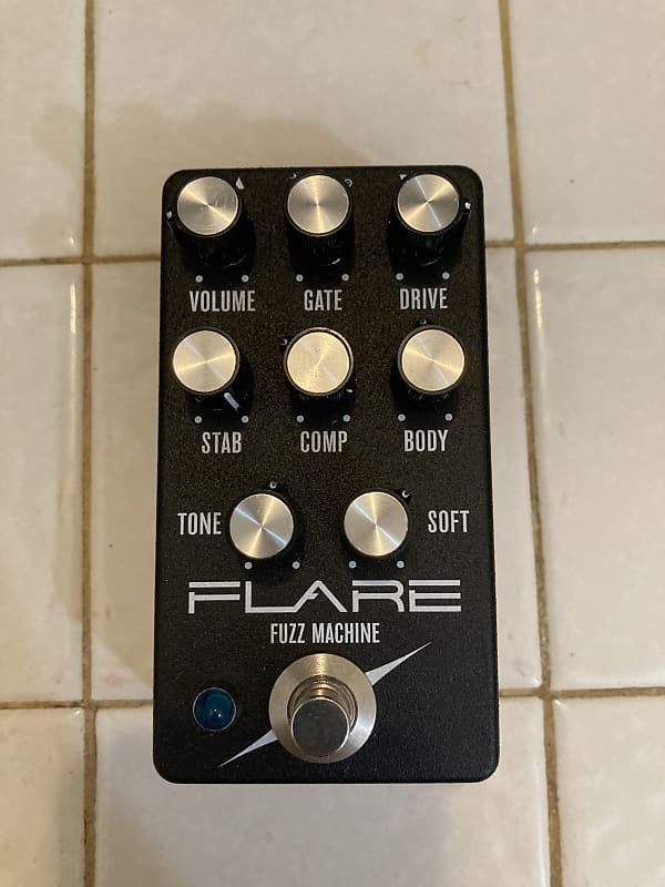 Aion Flare Fuzz Machine | Reverb