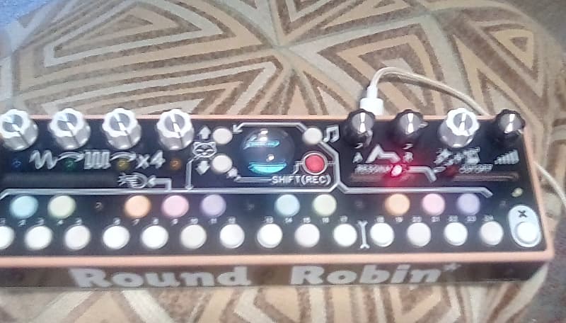 Analog Weapon and Magpie, Round Robin Synth 2024 - Black | Reverb