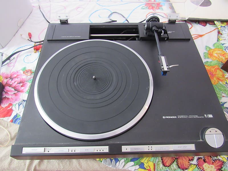 Pioneer PL 1000A turntable in excellent condition | Reverb