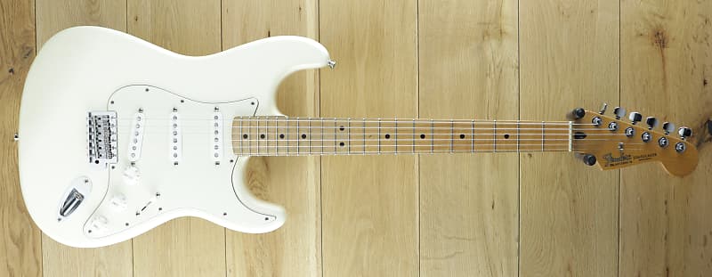 Fender Standard Strat White 2001 ~ Secondhand | Reverb