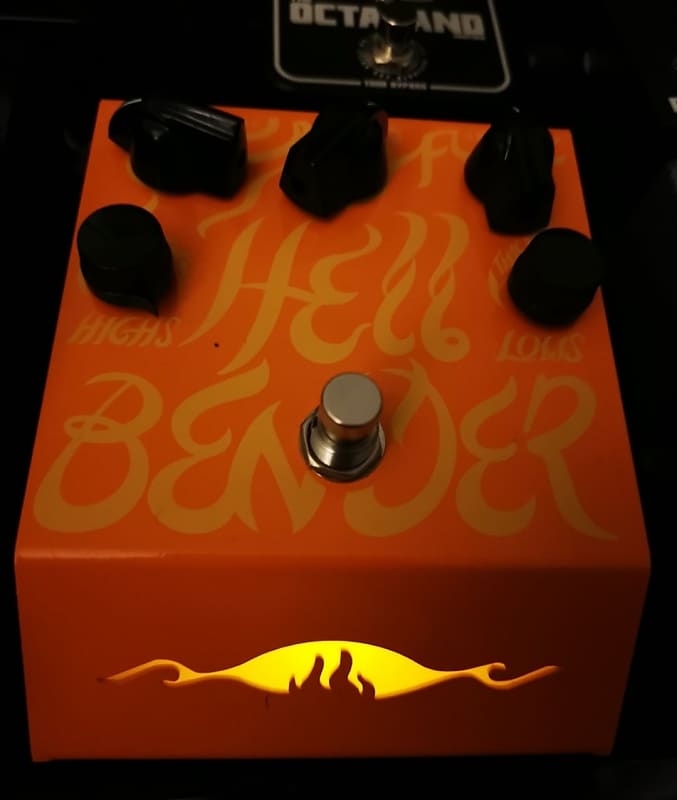 Mr fuzzlord From Rival Sons Favorite Fuzz/distortion Deep | Reverb