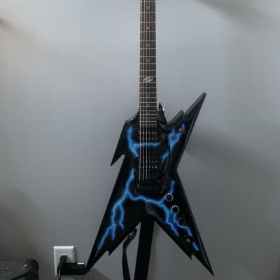 Dean Blacktooth Razorback Limited Custom Run 163 of 200 Royal | Reverb