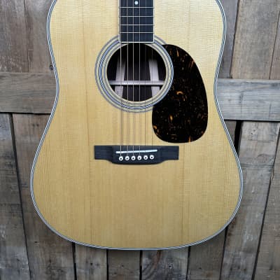 Martin D-35 (2018-Current) Dreadnought Acoustic Guitar | Reverb