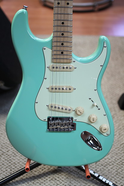 Tagima T635 Stratocaster Surf Green | Reverb