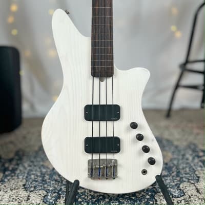 Wing Instruments Semi-Hollow 30" Scale 4-String Bass | Reverb