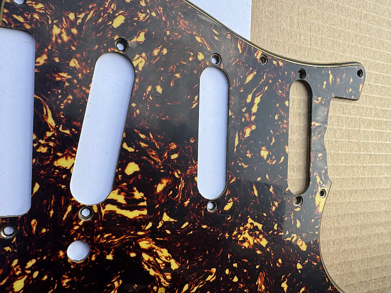 Fender Stratocaster Tortoise guard 59 10 hole Tortoise | Reverb