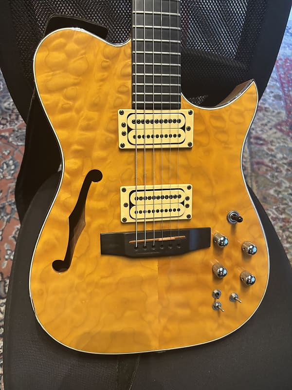 Carvin AE185 - Quilted Maple top | Reverb