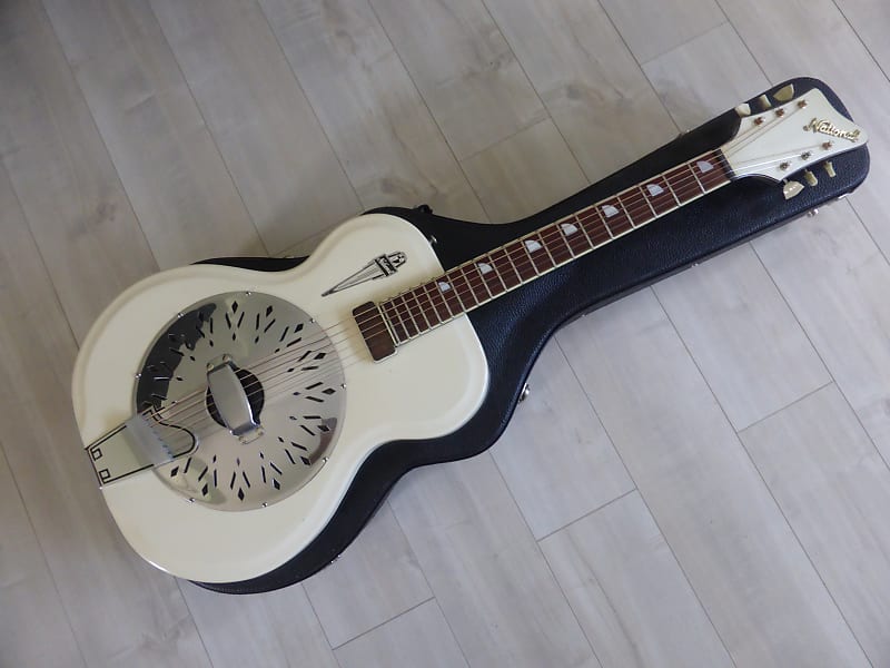 National Resonator Guitar Bluegrass 35 Res-o-glas 1965 | Reverb Canada