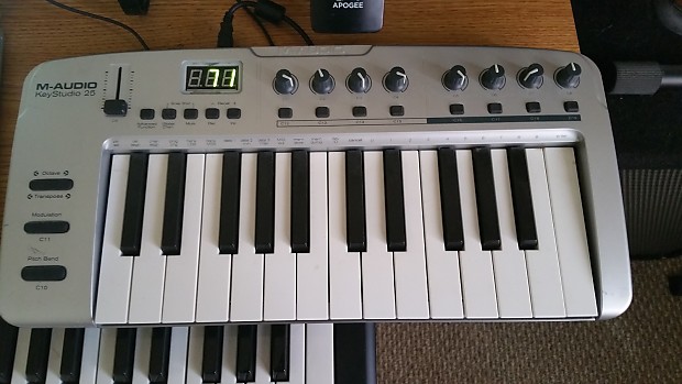 M-Audio KeyStudio 25 Silver | Reverb