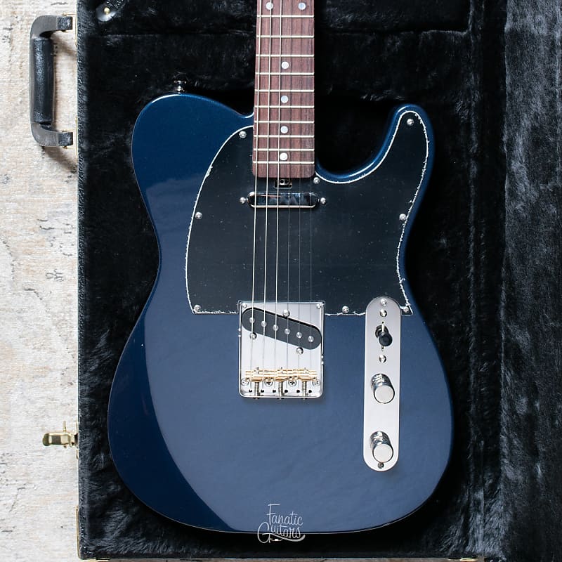 Larrivée Baker-T Classic - Midnight Blue Metallic | Reverb