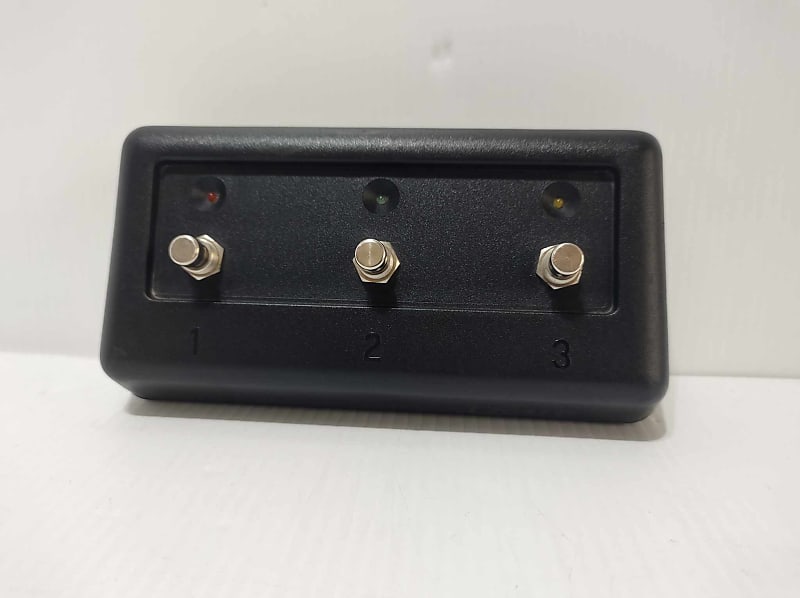 Crate CFS3 3 Buttons Passive Footswitch - Black | Reverb