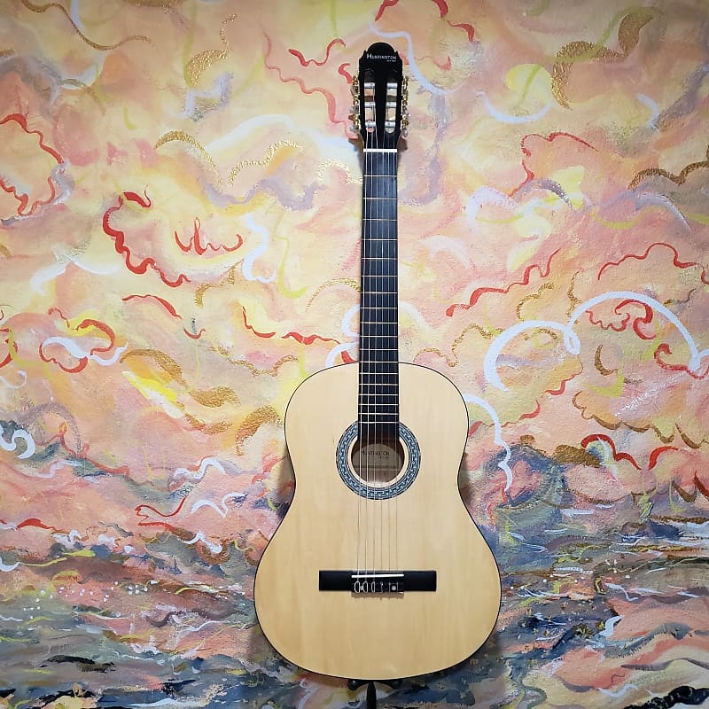 Huntington GF39-NT Full Size Classical Guitar Natural | Reverb