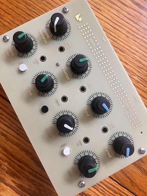 Lorre-Mill Comb Room | Reverb