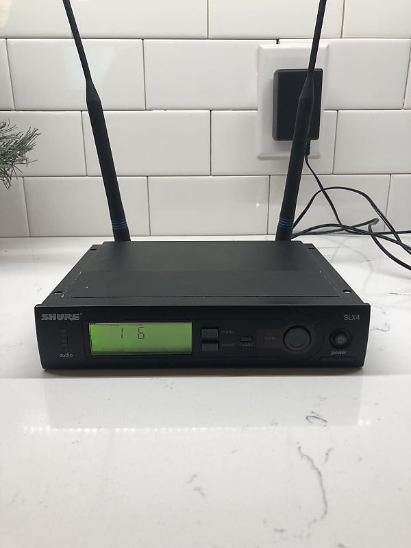 Shure SLX 4 | Reverb