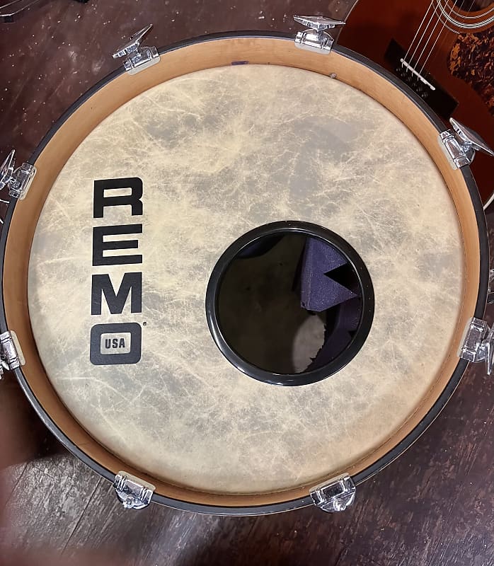 Remo 18" MasterTouch Acoustic R Bass Drum 90"s Veneer | Reverb