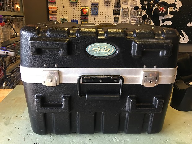 SKB Microphone hard case Black | Reverb
