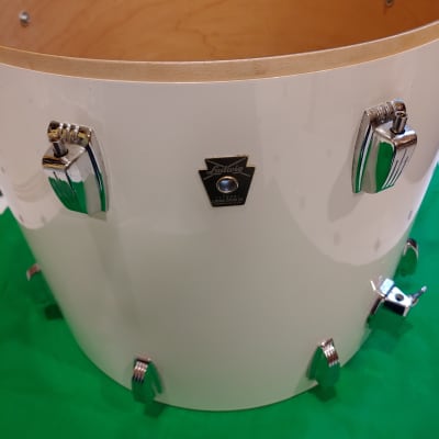 Ludwig 18" x 16" Classic Maple Floor Tom / USA / late 1980's | Reverb