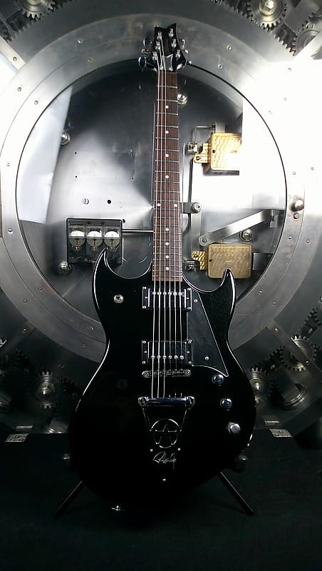 Silvertone Paul Stanley Kiss Electric Guitar | Reverb