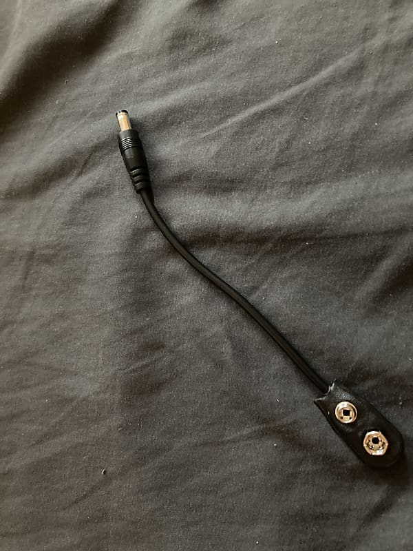 Unbranded 9V Battery to 2.1mm Barrel Foot Pedal Adapter 2021 | Reverb