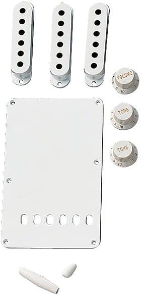 Fender Accessory Kit, Vintage-Style Stratocaster, White | Reverb